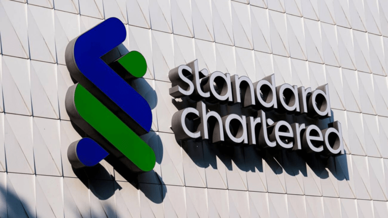 Standard Chartered CEO is warning about the risks in the banking sector ...
